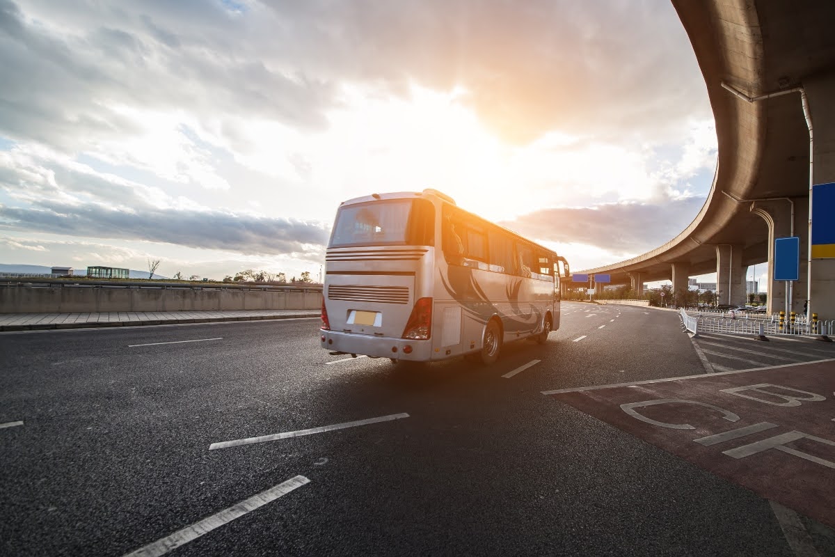 3 Types of Charter Buses for Every Group Trip